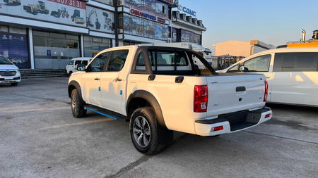 JAC T8 oq сотилади