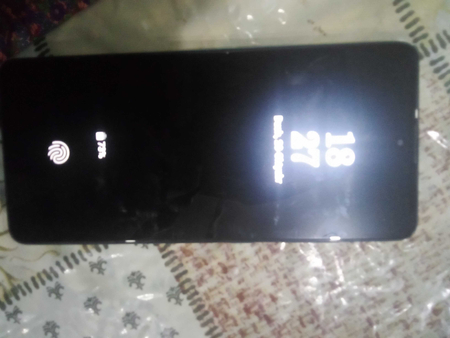 Samsung galaxy a51 4+4ga 64.