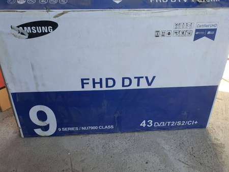SAMSUNG *43* smart tv