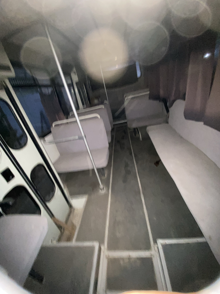 aftobus sotladi dakumetda muamo bor yuradi salarka