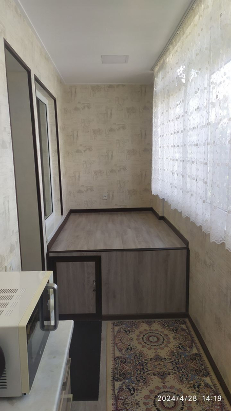 Продаем новый ковер для детской комнаты