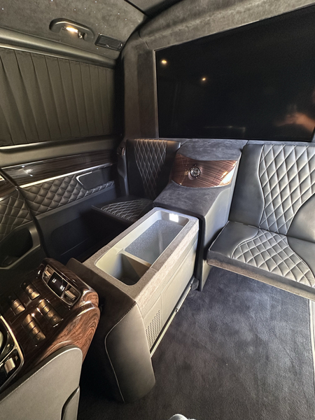 Mercedes V250 бензин год 2020
