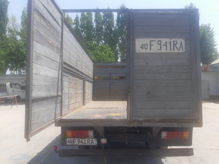 Мерс гигант 811 метан