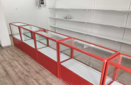 Стекляные витрины и прилавки для аптеки, магазинов, островки