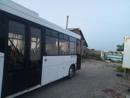 Автобус холати Зур