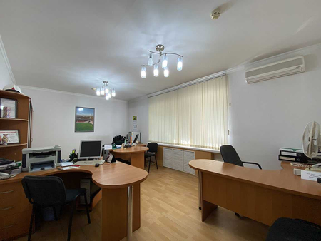 Офис ул.С.Азимова Студио 4-комнаты 1/4 138 м² евроремонт мебель