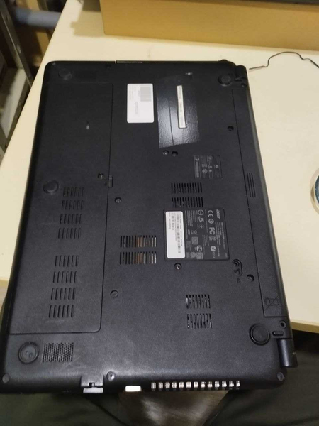 Ноутбук ACER Aspire 3 неисправный на запчасти