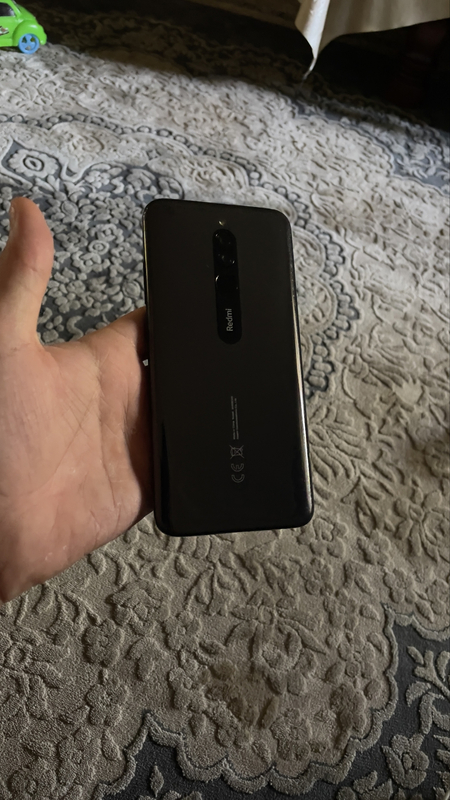 Redmi 8 xotira 32 xolati yaxshi