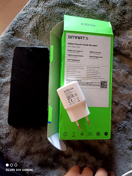 Infinix Samart8 yangi