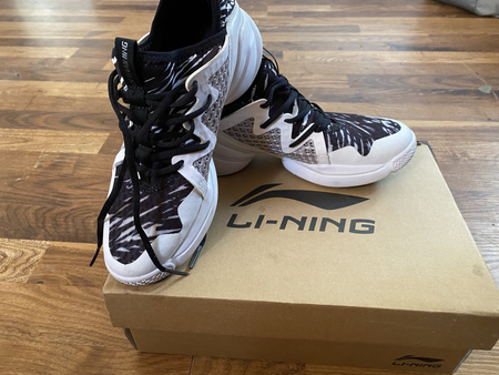 Li ning кроссовки