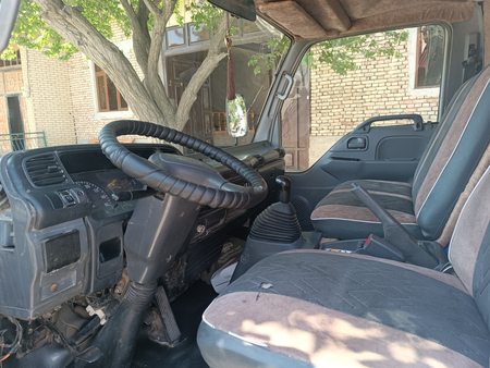 Isuzu samasval gruzavoy isuzi