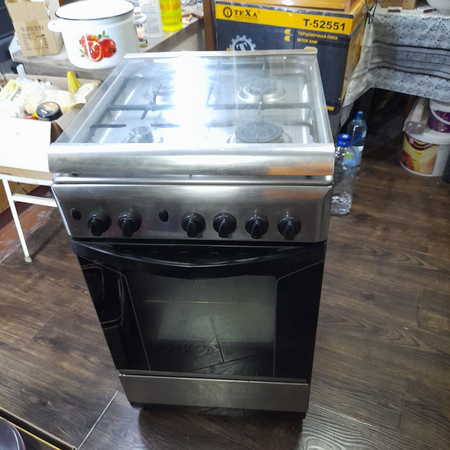 Продаётся газовая плита indesit