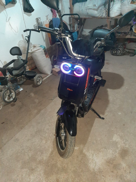 Elektr skuter sotiladi