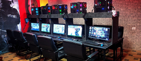 Game Club Sotiladi 20 ta Komplekt stol stul