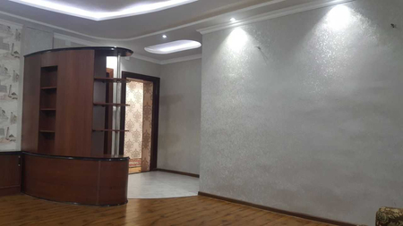 № 1517 77-серия 3х комнатная квартира на 5 этаже в Микро Районе