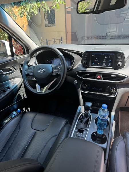 Продаю Hyundai SantaFe 2020, Full позиция, 1 руки