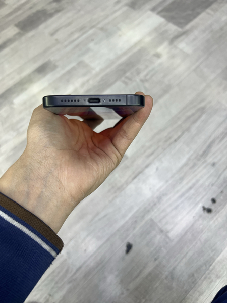 iPhone 15 Pro Max CH/A 256 GB Black ideal