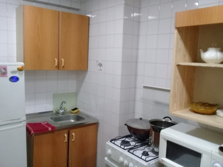 Новомосковская, своя 2 комн в аренду одинокому иностранцукомн