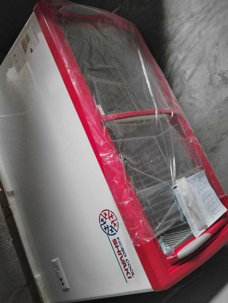 Vetrinni xolodelnik