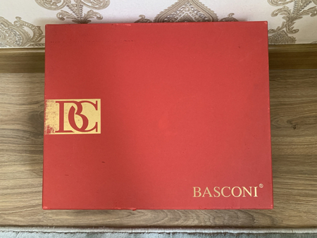 Новый зимный сапоги. Basconi. Утепленный с натуральной мехом.