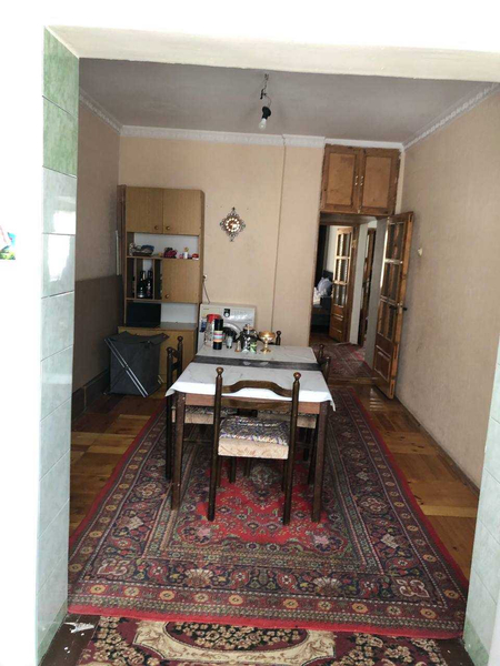 СРОЧНО ! Продается квартира в Мирзо Улугбеке 4/2/5 ( 92 кв/м ) Карасув