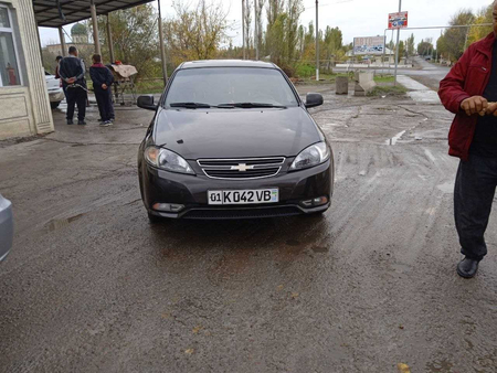Lacetti (gentra) sotiladi