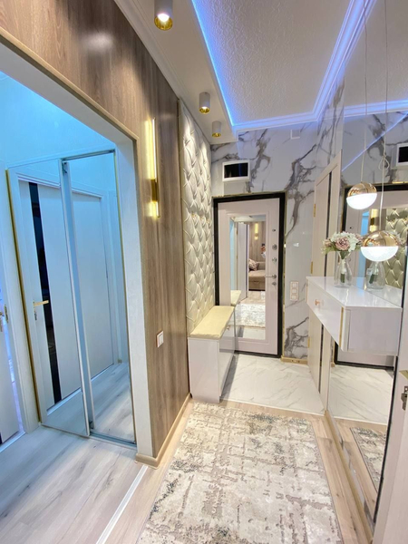 Мирзо Улугбек метро 3в4/4/4 700 ye
