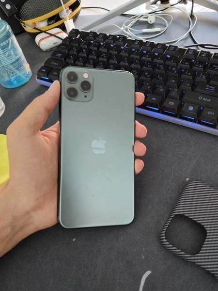 iphone 11 pro max 64 gb 78% ideal holatda aybi yuq