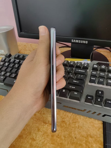 SAMSUNG A73 128/6
