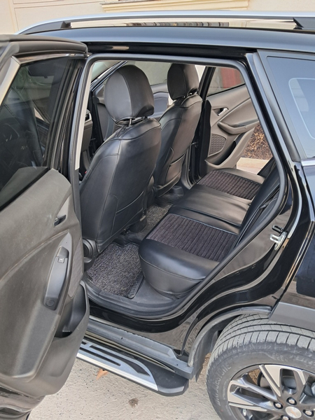 Автомобиль TRACKER 325T