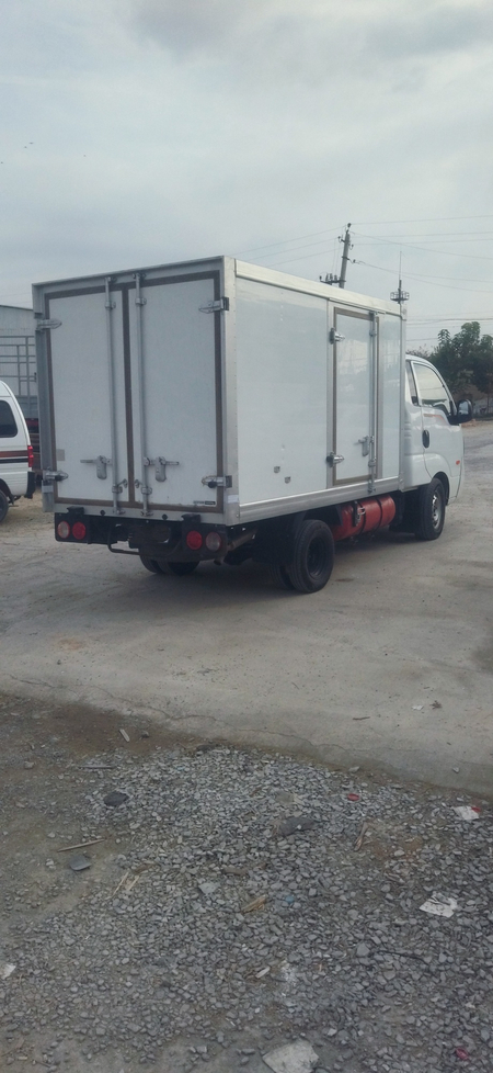 KIA bongo 1 tonaligi