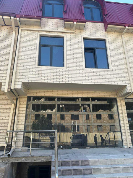 Срочно продается коммерция (Подвал, 1-2этаж +мансард) на 360 кв
