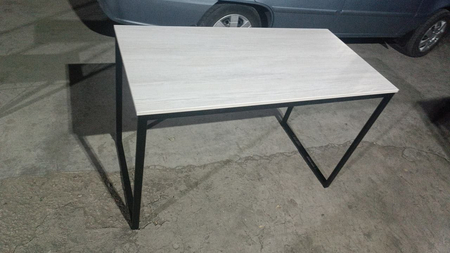 Ofis va uyga loft parta