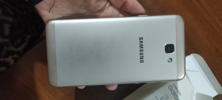 Srochna telefon sotaman narxi arzon