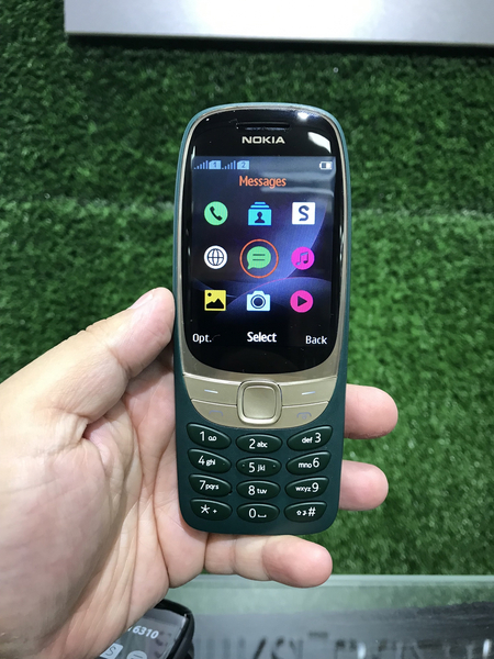 Nokia 6310 yengii