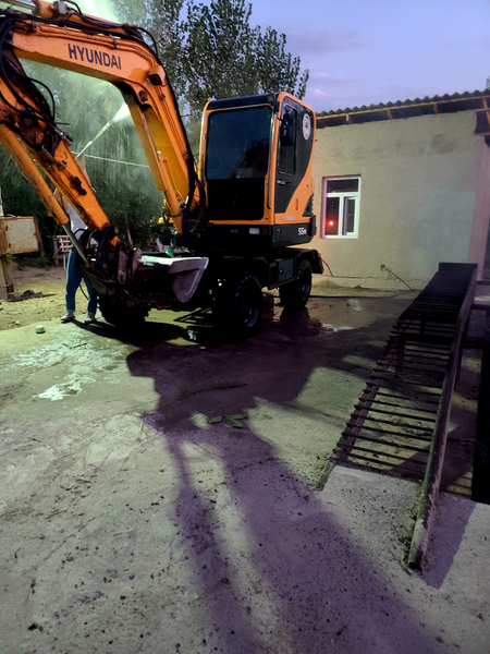 Ekskavator sotiladi