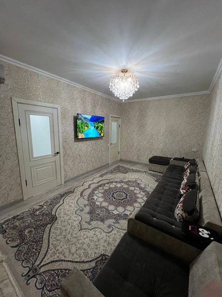 Продается своя 3х ка на против Фархадского рынка