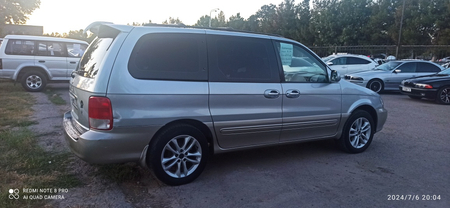 Kia carnival park avtomat karobka