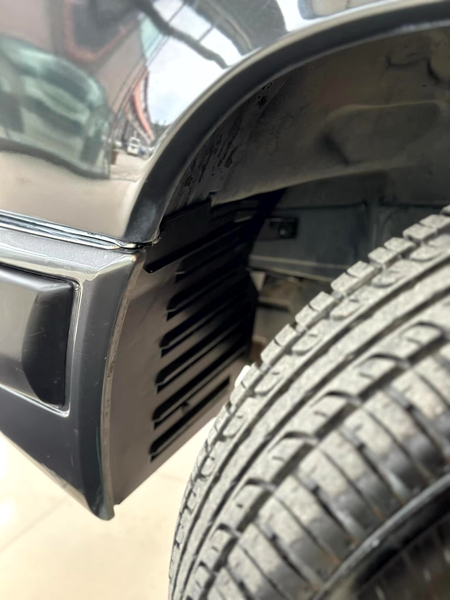 Передниe подкрылки  Mercedes-Benz W124