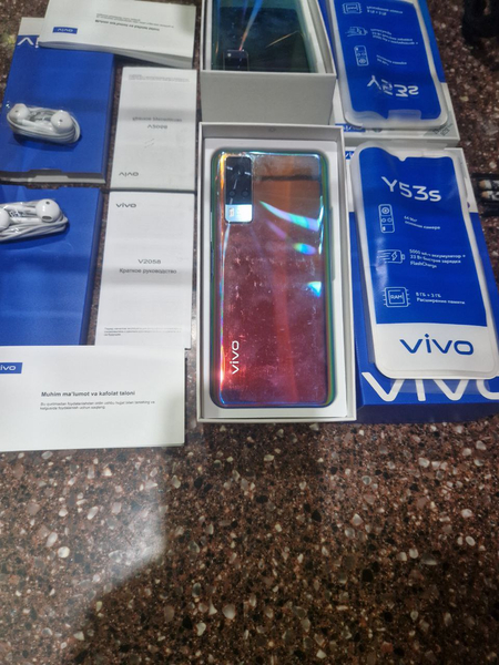 Vivo y 53s в хорошем состоянии