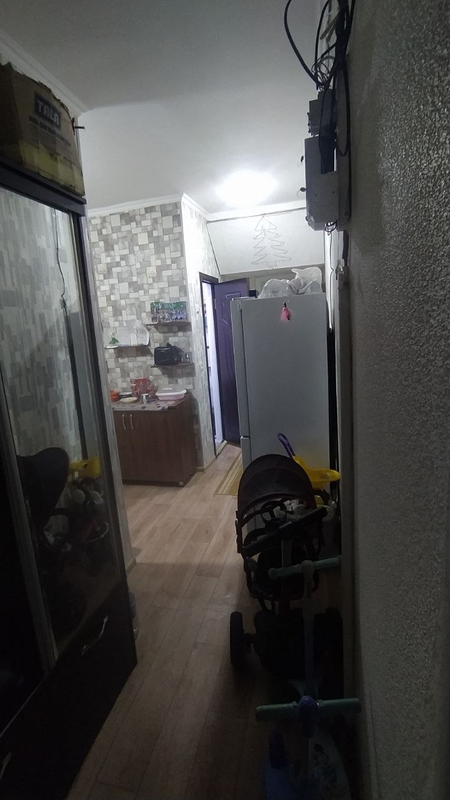 1 ком в кирпичном доме 4/4. 30 м2 санузел совместно  можно ИПОТЕКУ 30Т