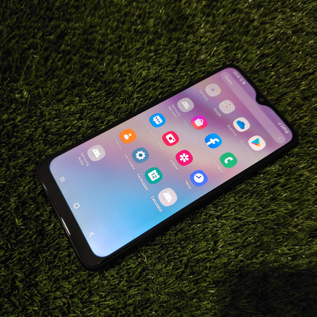 Samsung A10s sotiladi