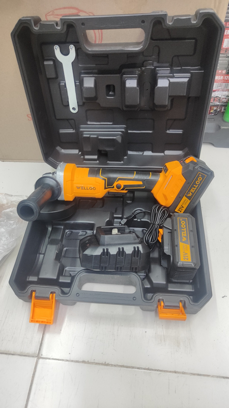 WeLLoo brendidan batarekali balgarka batareka hajmi 21 v 4000 mah