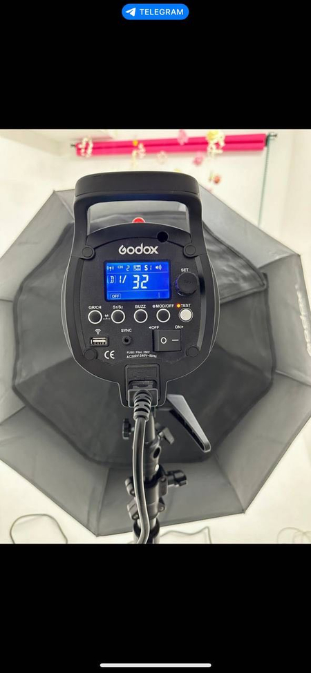 Профессиональная фототехника б/у. Вспышки студийные Godox QS600II и т.