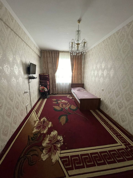 Sergeli 6A da 2 xona 3 etaj 50 lv sotiladi,Srochno!!!