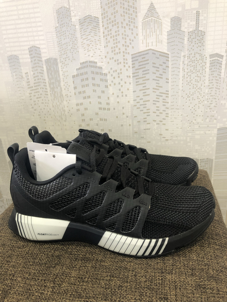 Reebok женские кросовки оригинал !