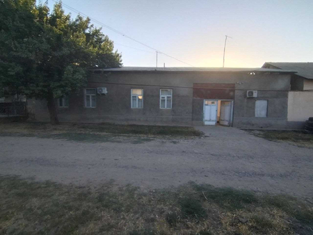 Участка сотилади. Турар жой 7 хона