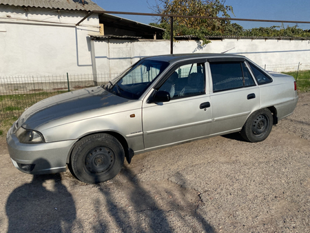 Nexia 2. 2009-yil. Srochna sotiladi