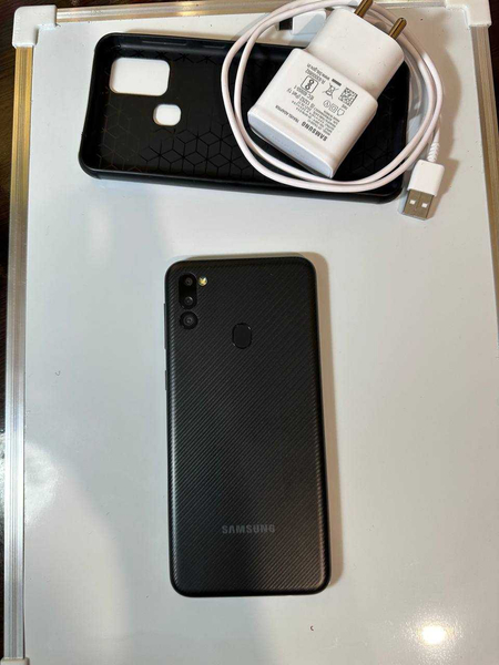 Samsung M21 4/64gb yangi
