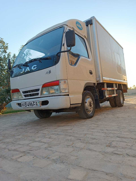 Jac ISUZU sotiladi